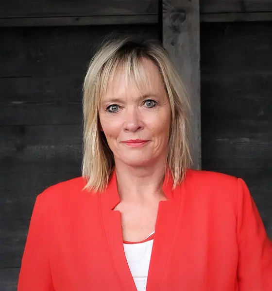 Ingrid Strümke - Endelig gammel - Book hos Athenas